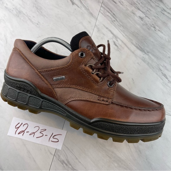Ecco | Shoes | Mens Ecco Track 25 Goretex Low Boots Brown Leather 42 Eu ...